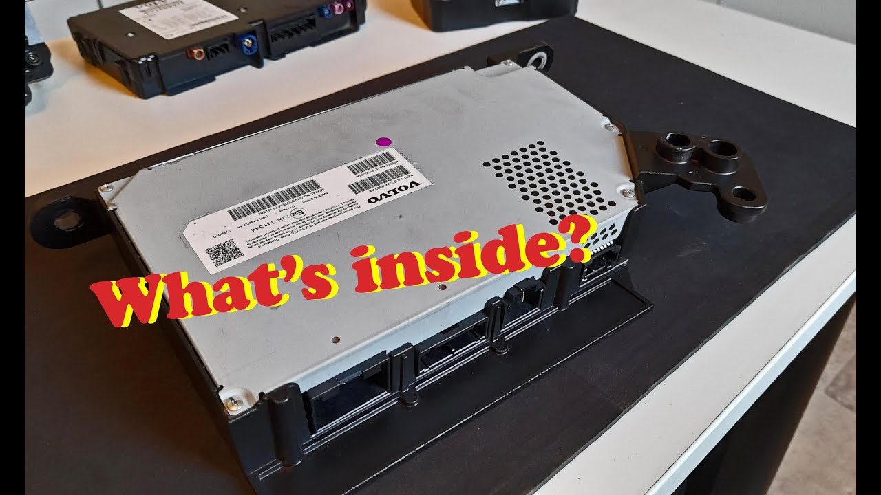 Volvo AUD module teardown (V90, V60, XC90 etc) 32212303 36003061 - YouTube