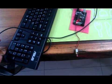 Motoduino ( Arduino + L293D) PS2 Keyboard Controls DC Motor - YouTube