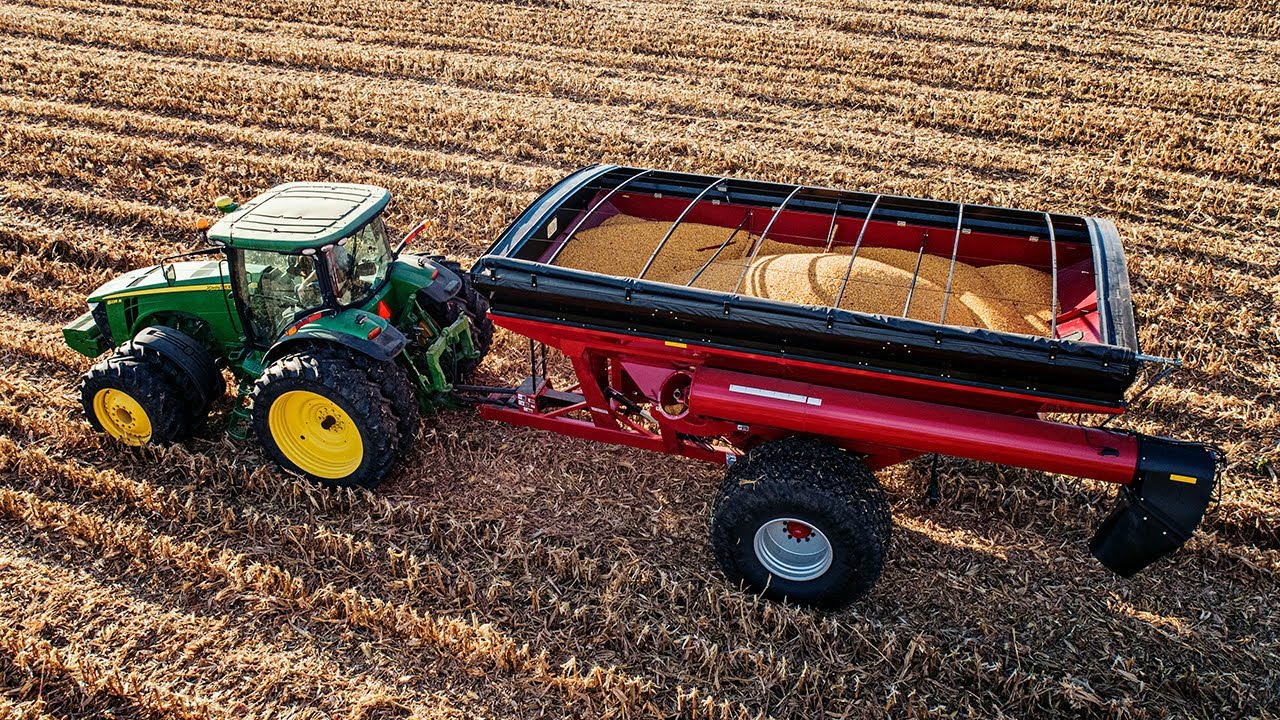 Record Breaking Harvest | How Farms Work - YouTube