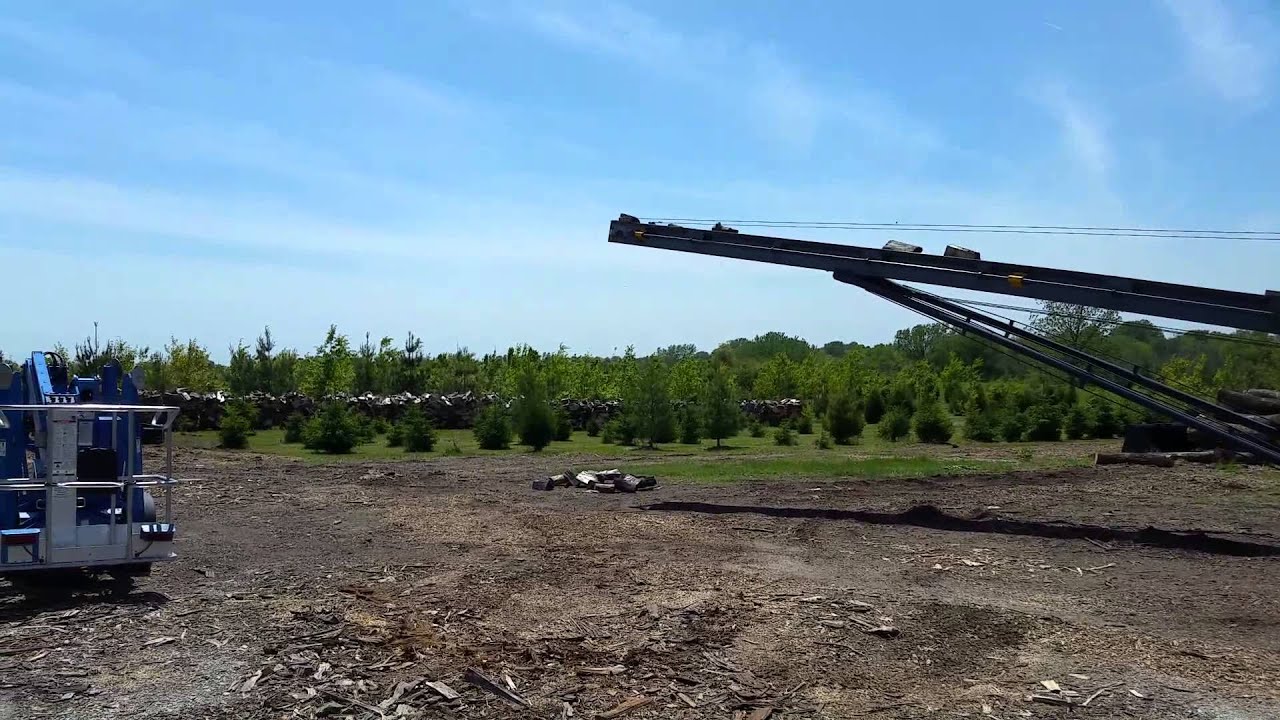 Dual elevator - YouTube