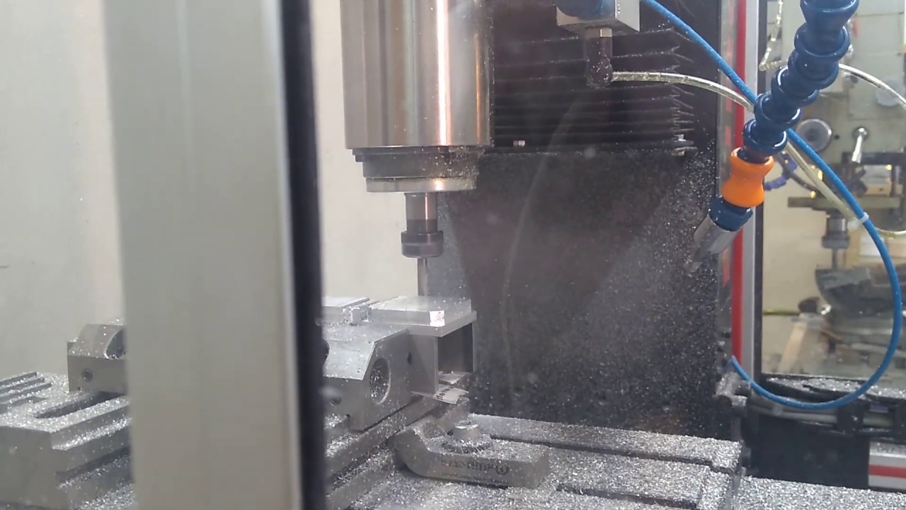 Mini Fresadora CNC Alta Rotação com spindle de 24.000RPM. Eixos ...