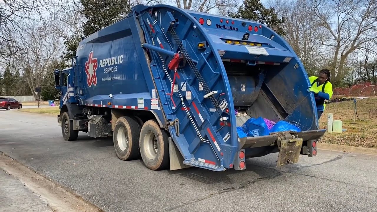 Republic Services: Mack MRU Mcneilus Rear Loader Collecting PAYT Bags ...