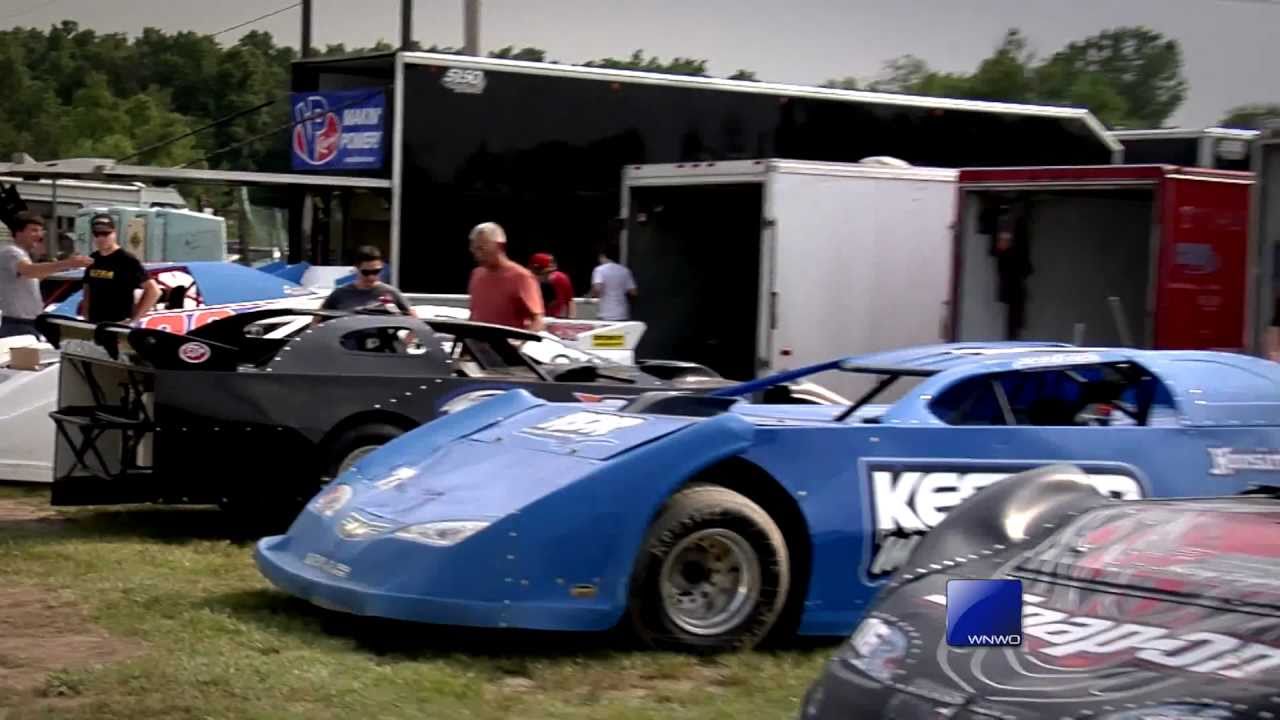 Slingin' Dirt Part 2 - Oakshade Raceway - YouTube