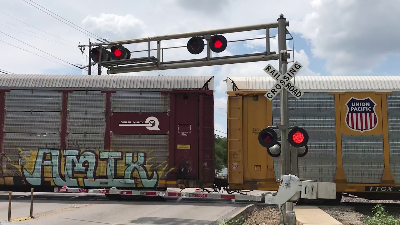 Northbound Ferromex mix freight train at oltorf street in Austin Texas ...