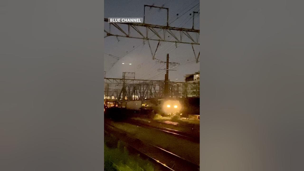 (貨物列車) 2024/09/13 62レ EF210-311 + コキ23B (04:41) #Shorts - YouTube