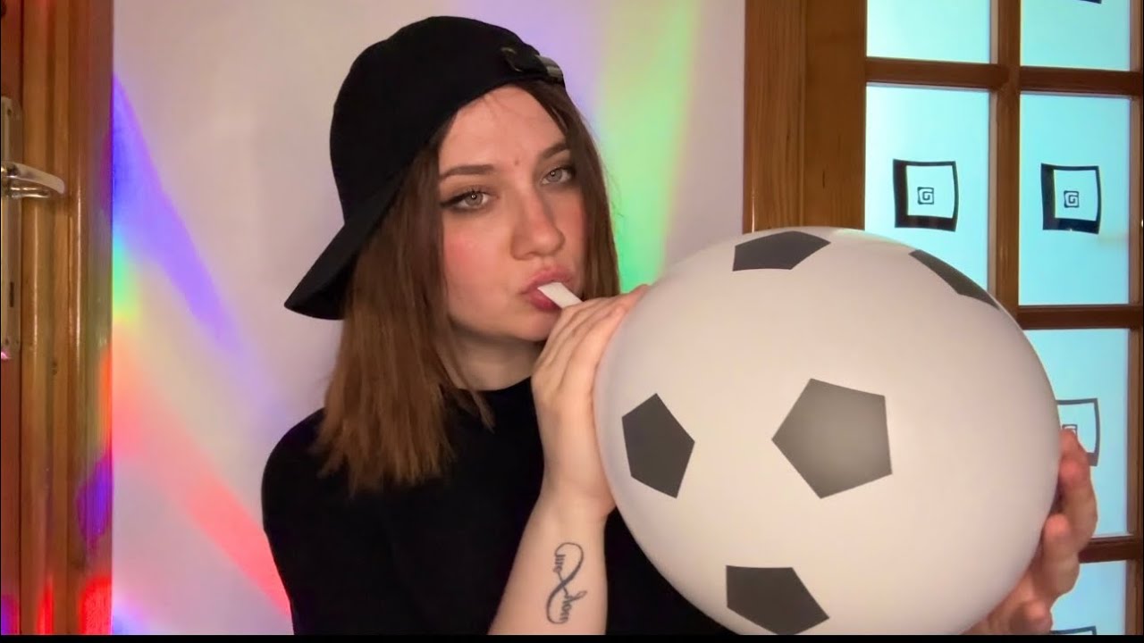 ASMR | Kitty Is Blowing And Bursting SoccerBall Balloons ⚽️| Asmr Spit ...