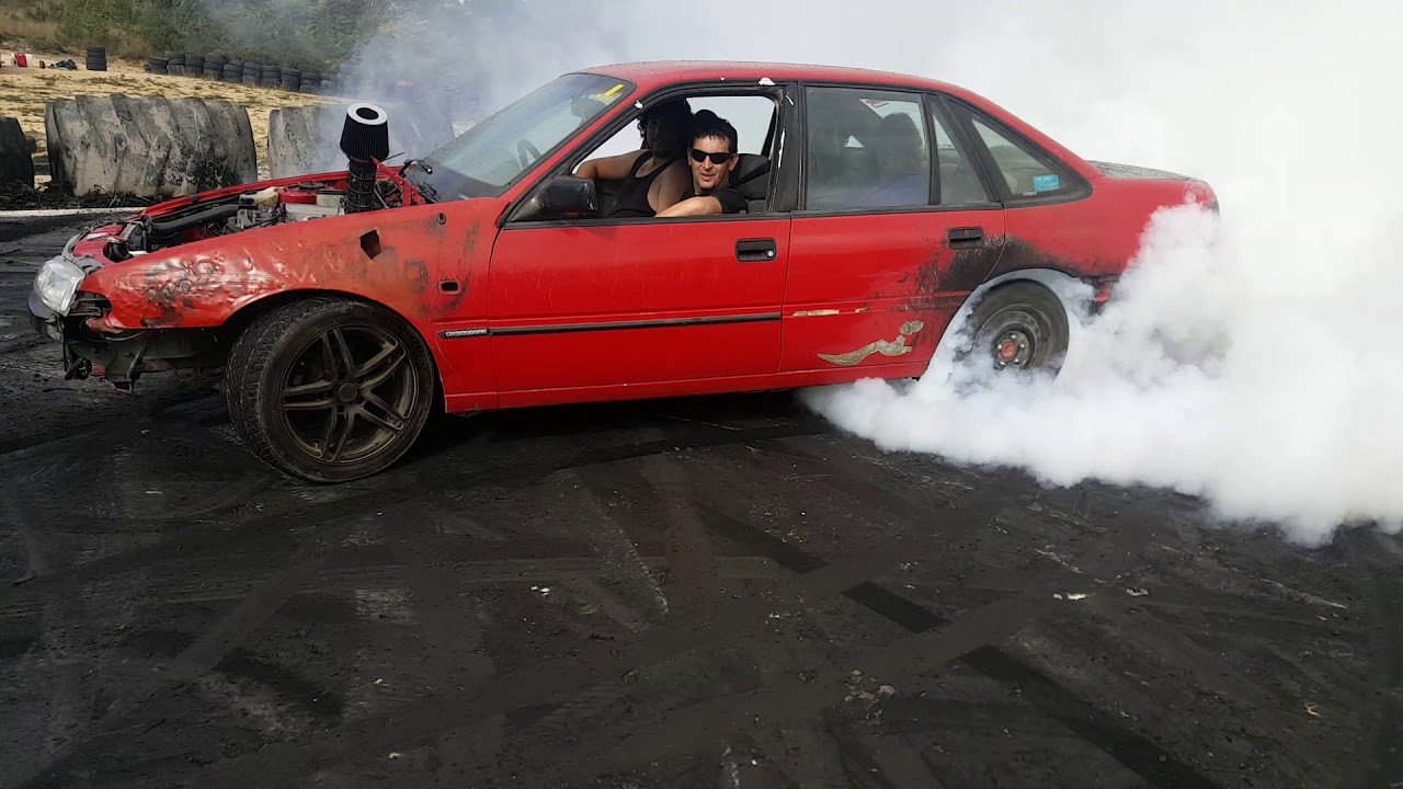 VR Commodore Practice Skid - YouTube