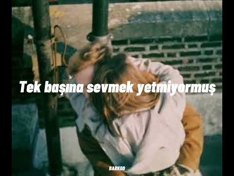 İrem Derici - Değmezsin Ağlamaya (Sözleri)
