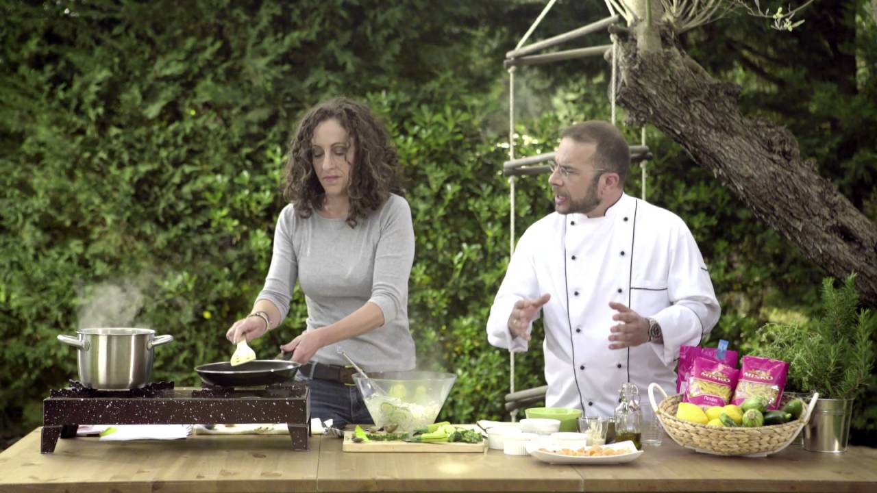 Chef vs Bloggers επ.1 / The Foodie Corner - YouTube