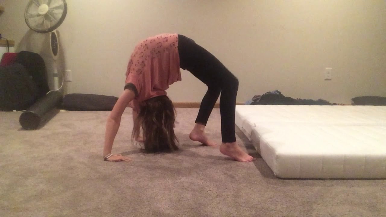 How to do this contortion move - YouTube