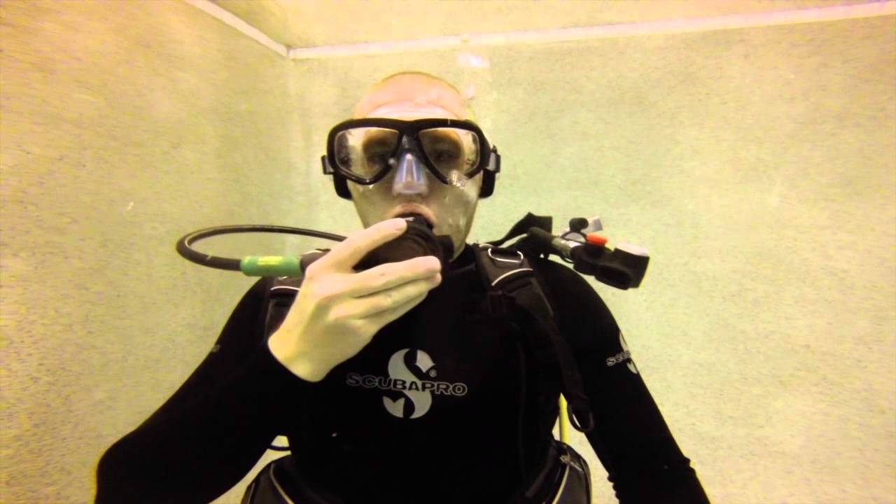 Scuba Skills Demonstration - Regulator Clearing & Oral Inflation of BCD ...