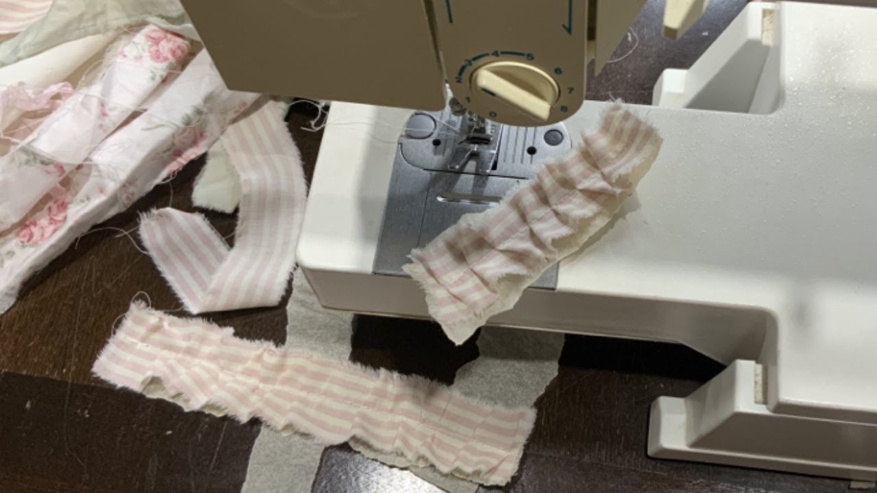 Tutorial - How to sew a fabric ruffle with a sewing machine - YouTube
