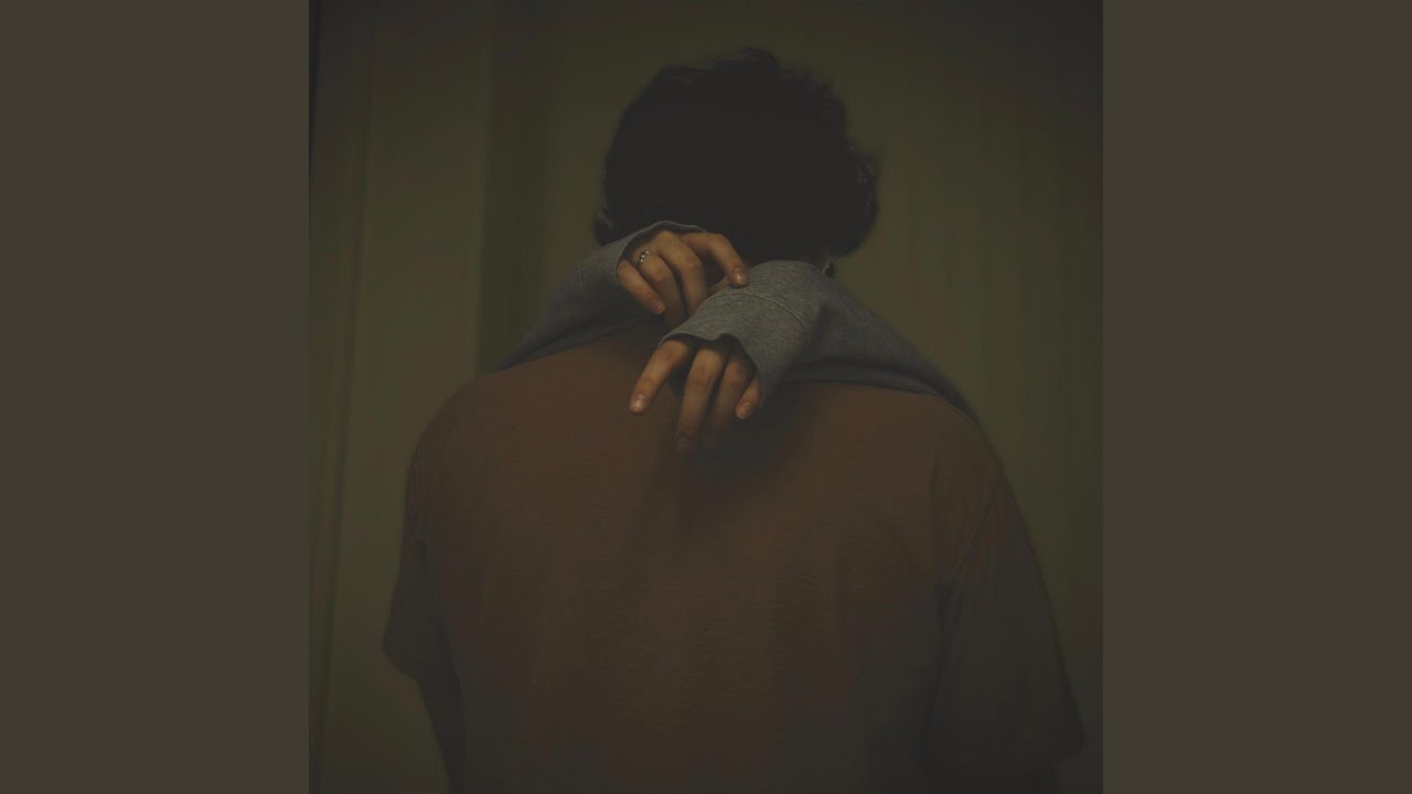 sweatshirt song - YouTube