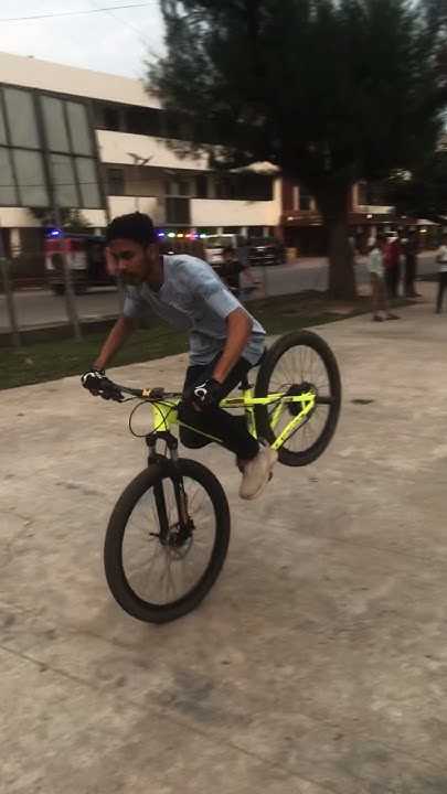 cycle stunt#stunt #automobile #stuntbike #cycler #cyclestuntcycle #like #stuntcycle #subscribe ...