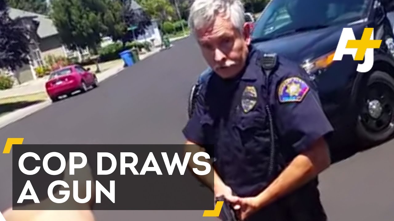 California Cop Draws Gun On Unarmed Man - YouTube