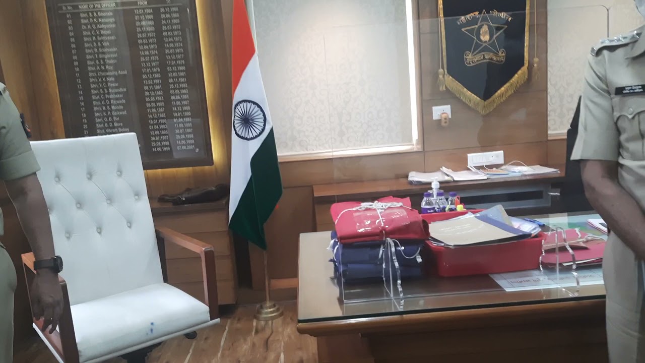 SP office Pune visit with Marathi actors Sunil Godbole - YouTube