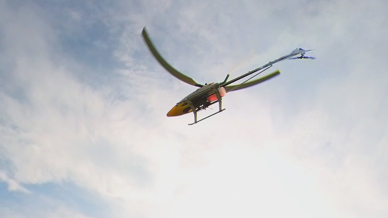 RC HELICOPTER H山会長のSDX - YouTube