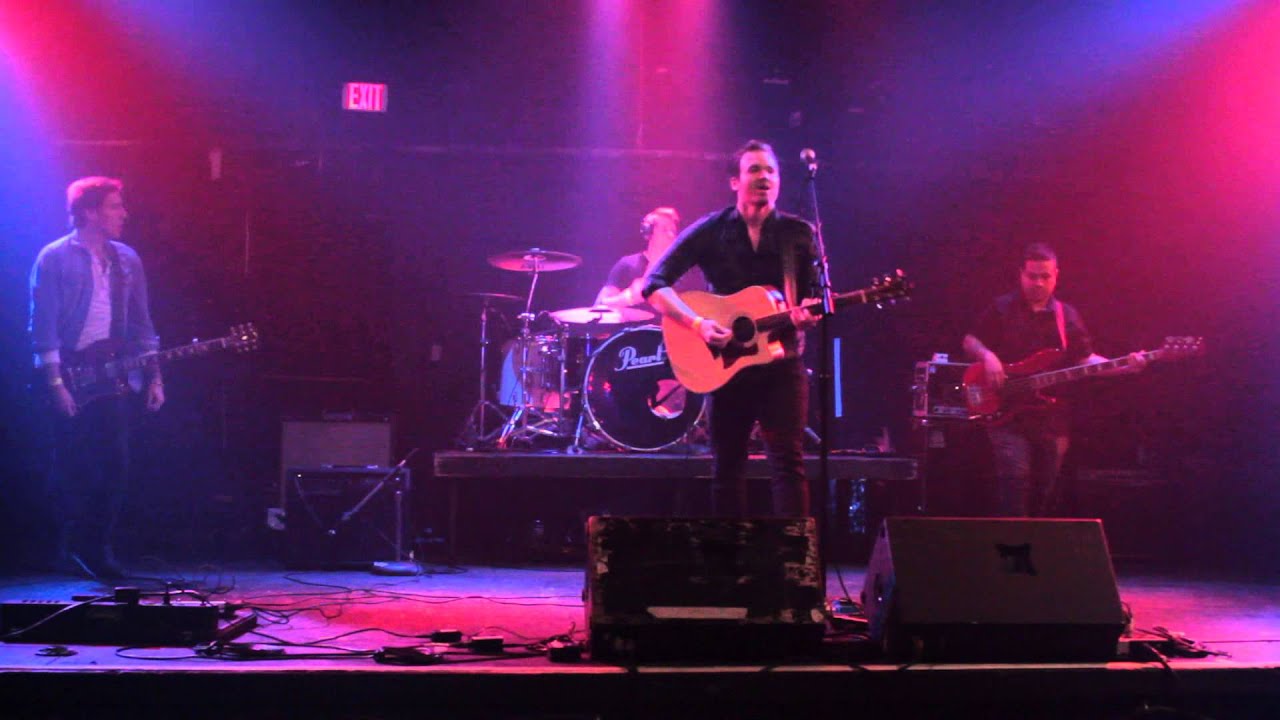 Lawrence Trailer Live at The Chance - YouTube