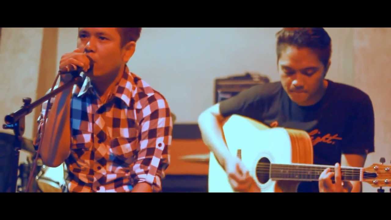 311 - love song cover by: ricky maskot @kage, bandung - YouTube