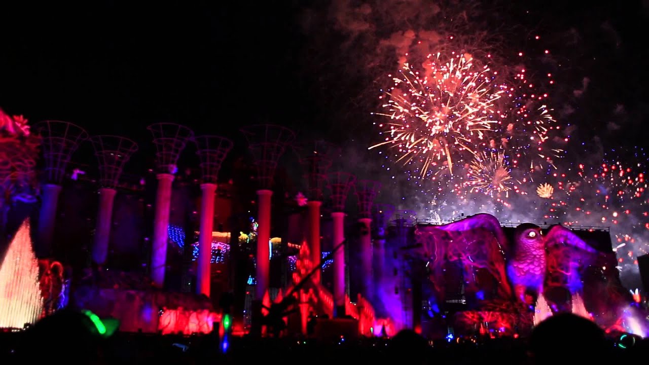 Fireworks at Kinetic Field, EDC LV 2014 - YouTube