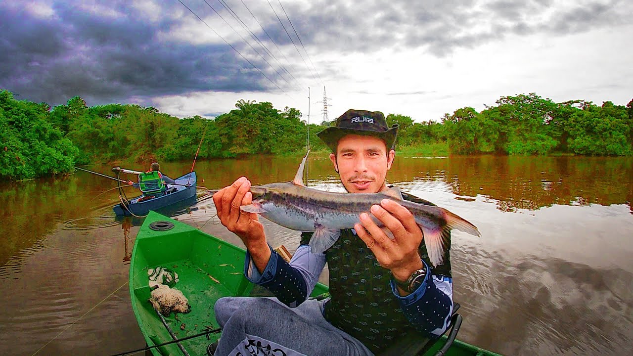 pesca con atarraya y caña - YouTube