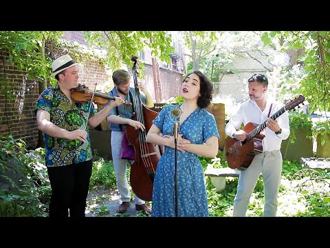 Tatiana Eva-Marie & Avalon Jazz Band - Un Rien Me Fait Chanter (Charles Trenet)