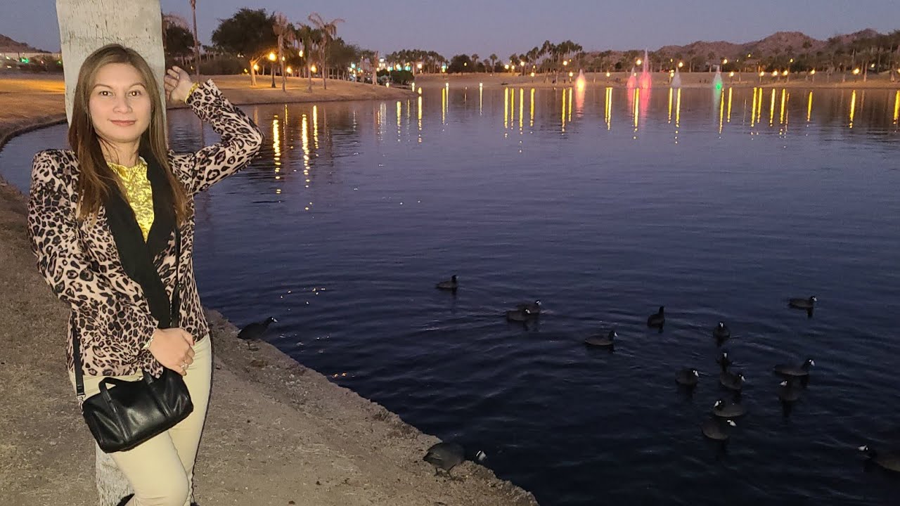 Estrella Mountain Lake in Goodyear, Arizona | Feeding Ducks | Colorful ...