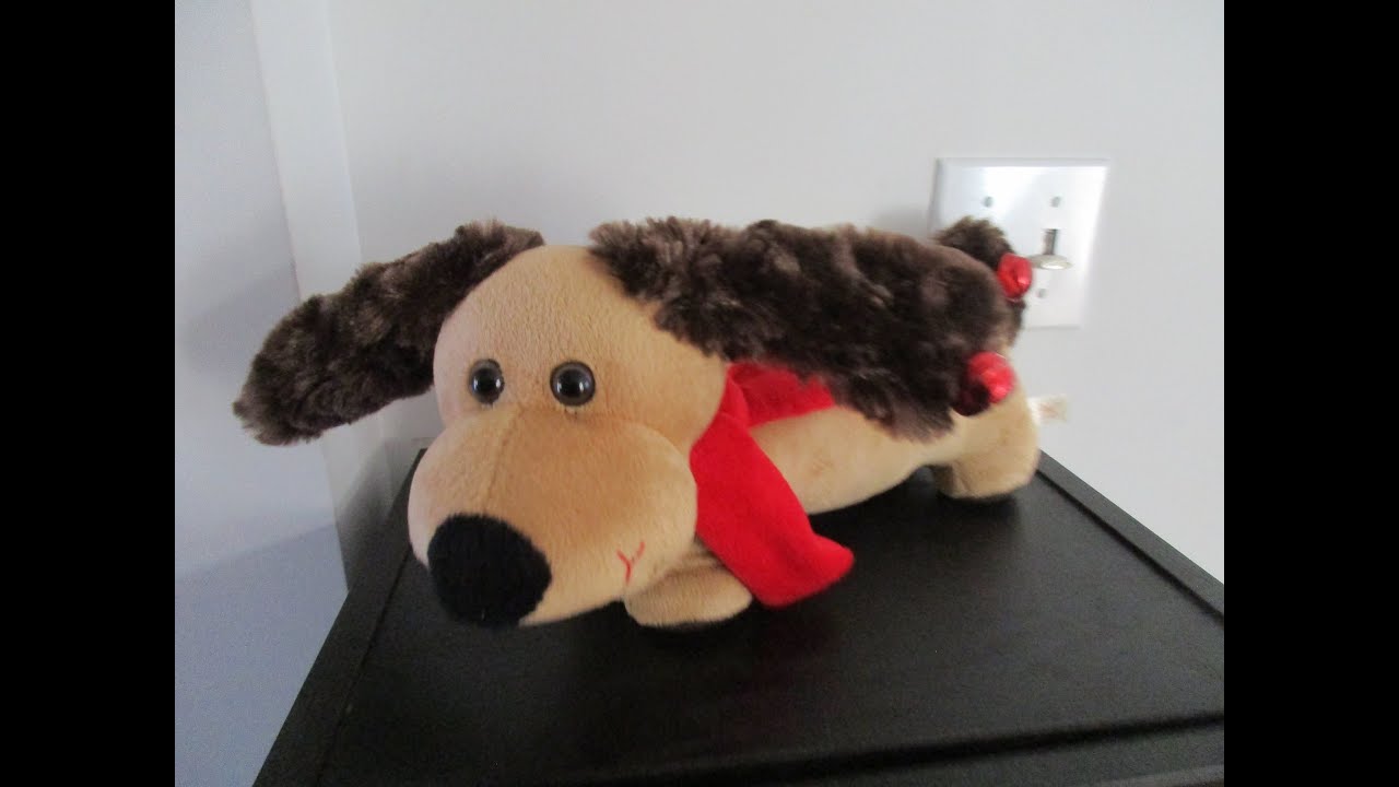 Dan Dee Christmas Animated Plush Weiner Dog Sings Lights Moves - YouTube
