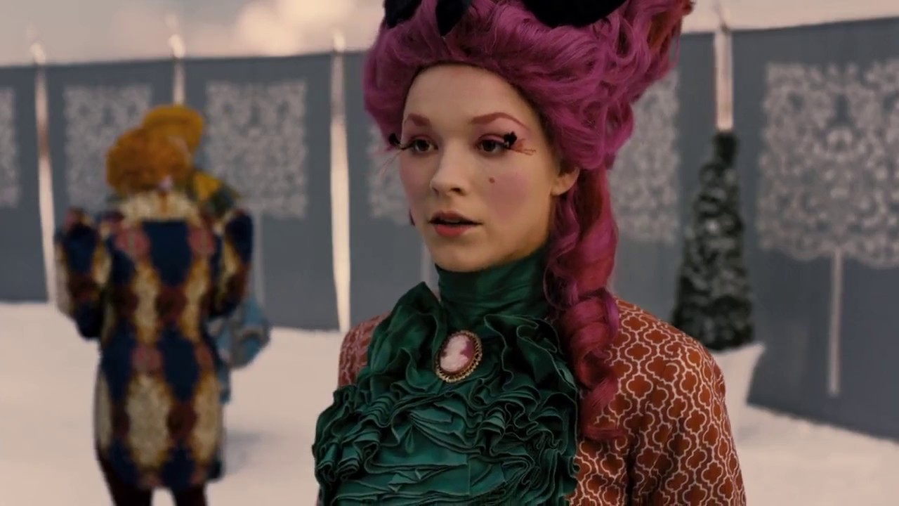 Snow White led the Dwarves to mess Queen Clementianna's wedding - YouTube
