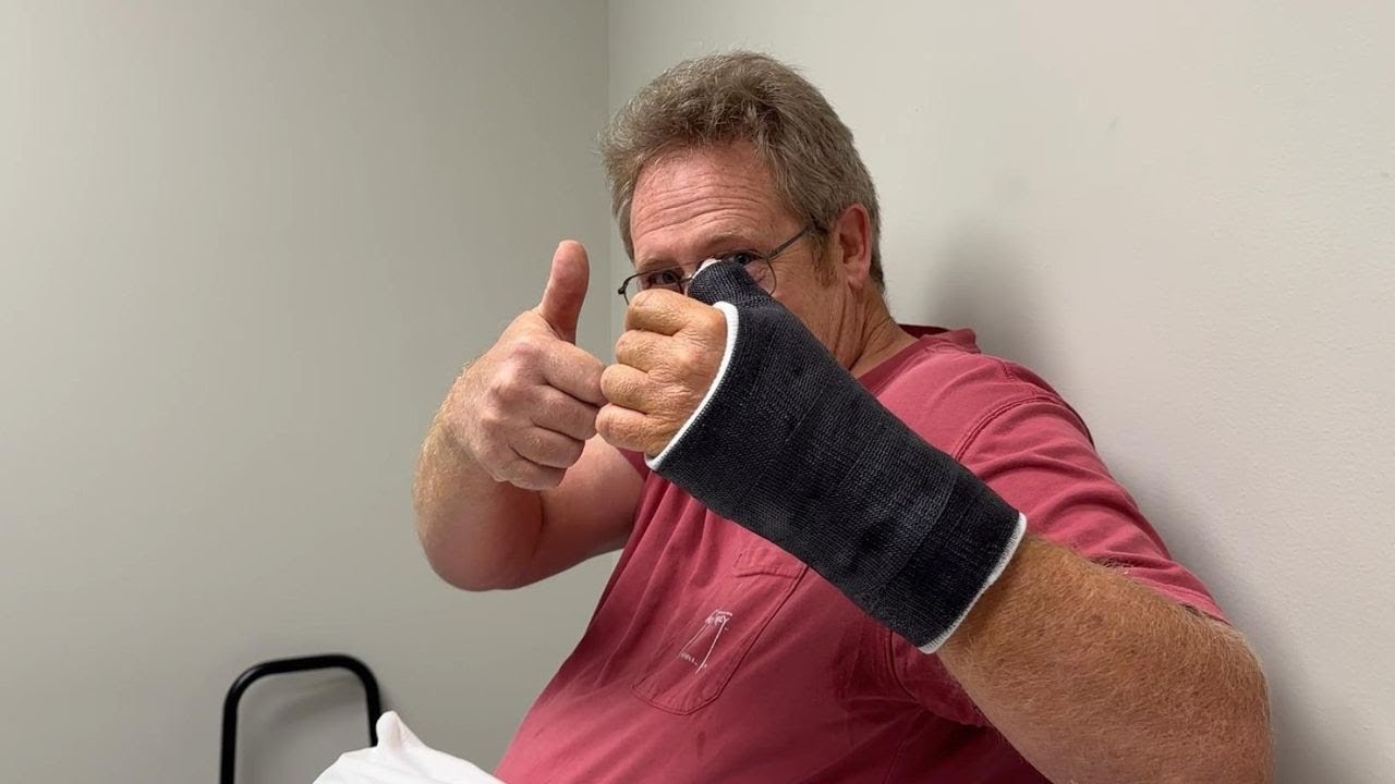 PROXIMAL ROW CARPECTOMY - IT'S CAST TIME! - YouTube