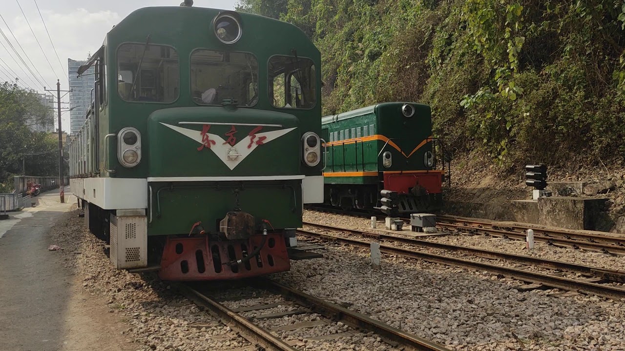 VNR type D10H （ex-China Railway type DFH21）departure from Hekou Railway ...