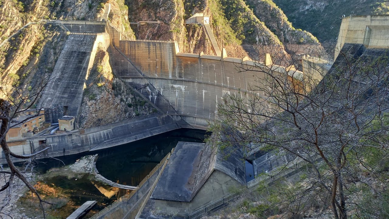 The beauty and current dire situation at the Kouga dam and the Gamtoos ...