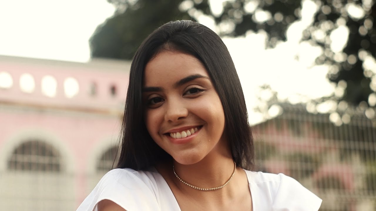 Vídeo Portrait Eloisa | Canon sl2 + Canon 55mm - YouTube