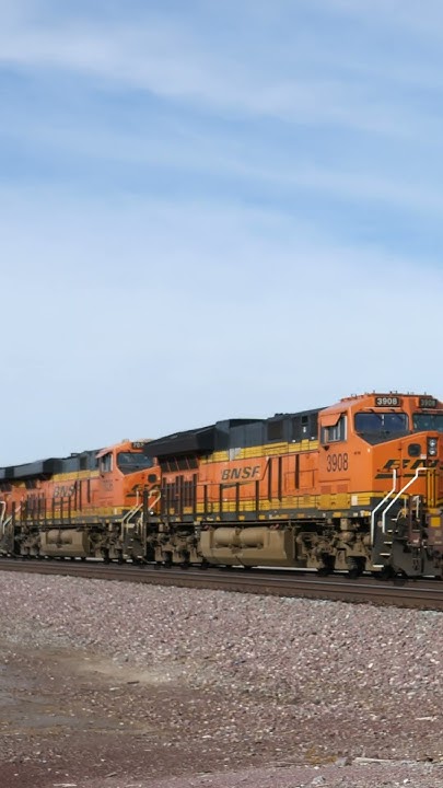 BNSF 4212 WB Q TRAIN 1-11-2023 - YouTube