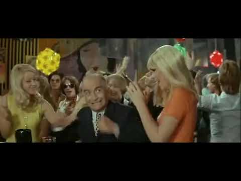 Le Gendarme se marie (1968) - La Discothèque