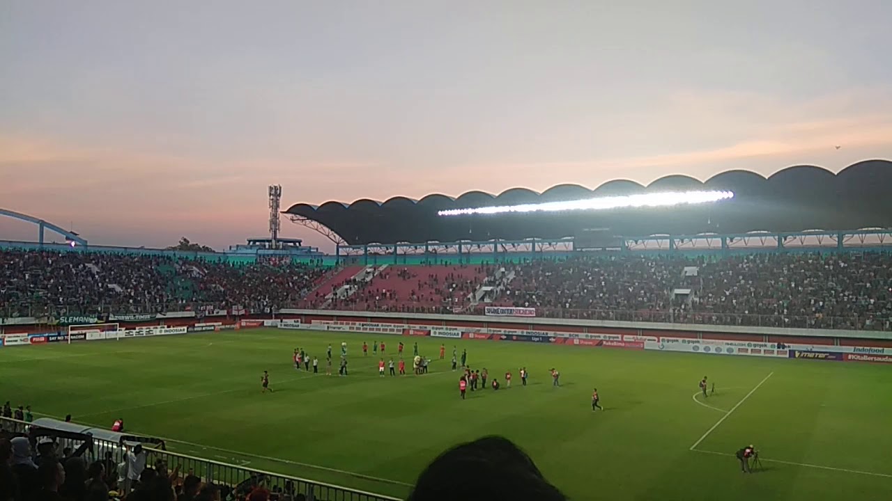 BCS ANTHEM @Maguwoharjo stadium - YouTube
