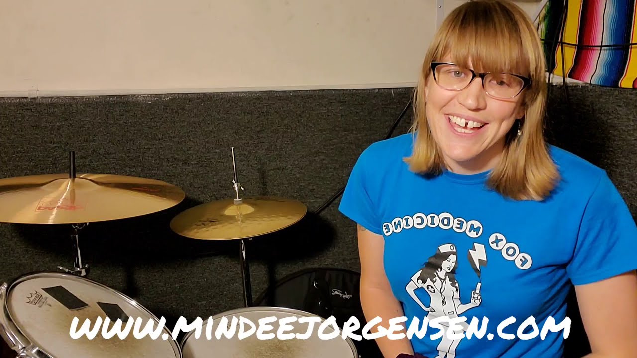 Mindee's mini lessons- #9 Beginner level beat - YouTube