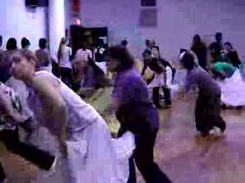 Oshun Dance taught by dance master Richard Gonzalez - YouTube
