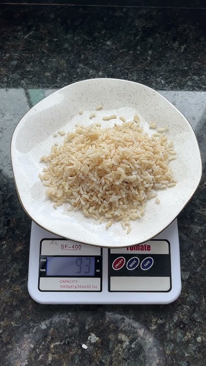 QUANTO É 100G DE ARROZ? Quantas calorias, carboidratos e proteínas - YouTube