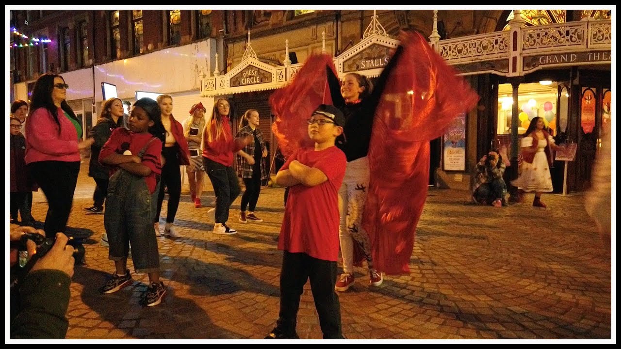 House of Wingz Street Dance Grand Theatre Blackpool - YouTube