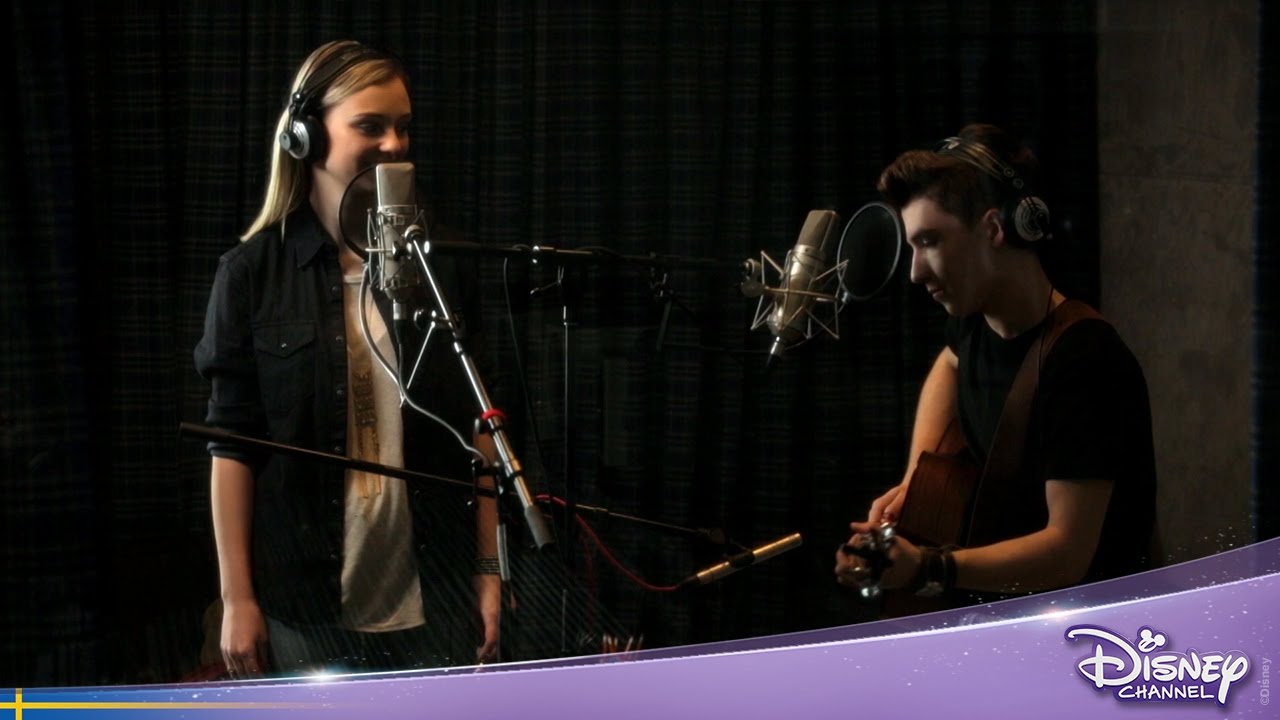 Backstage | Musikvideo: Dig Deep - Disney Channel Sverige - YouTube