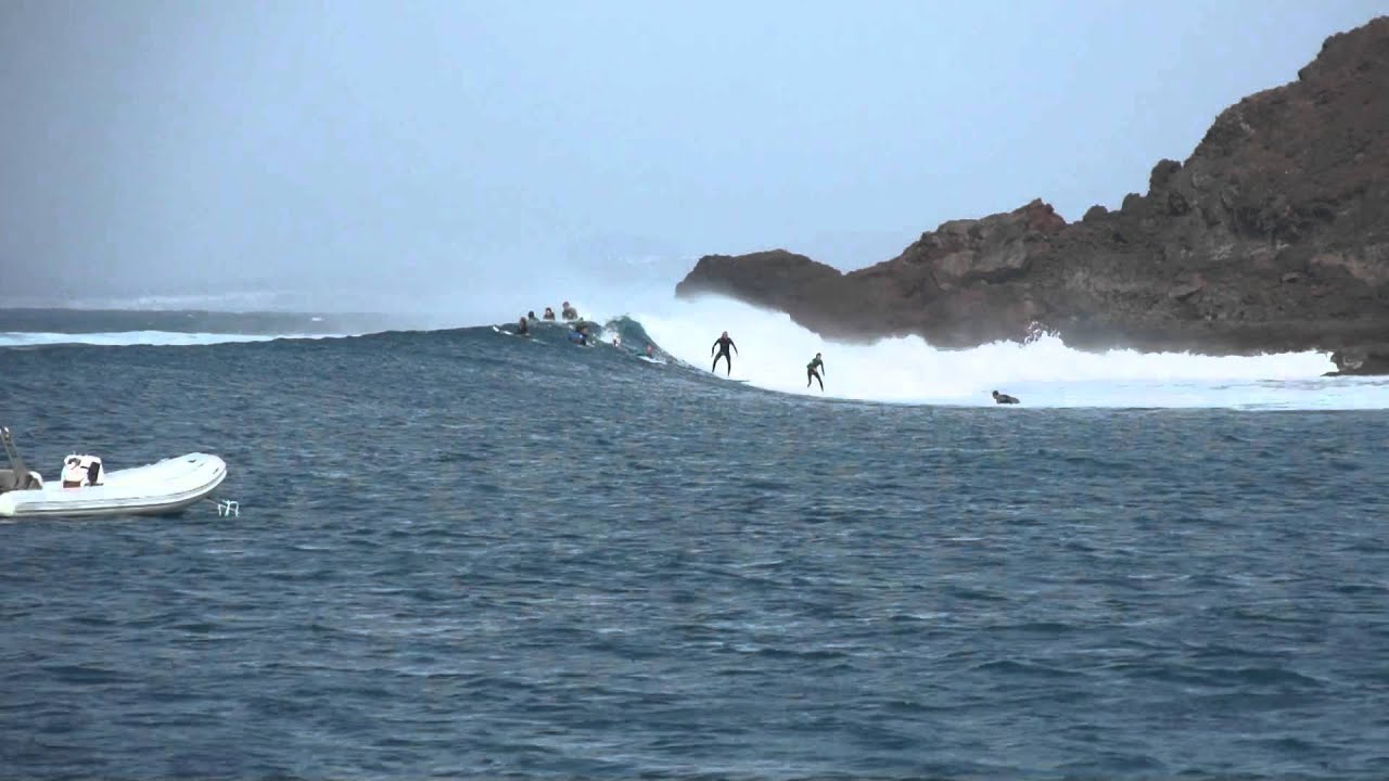 Los Lobos Surf (The Canaries) - YouTube