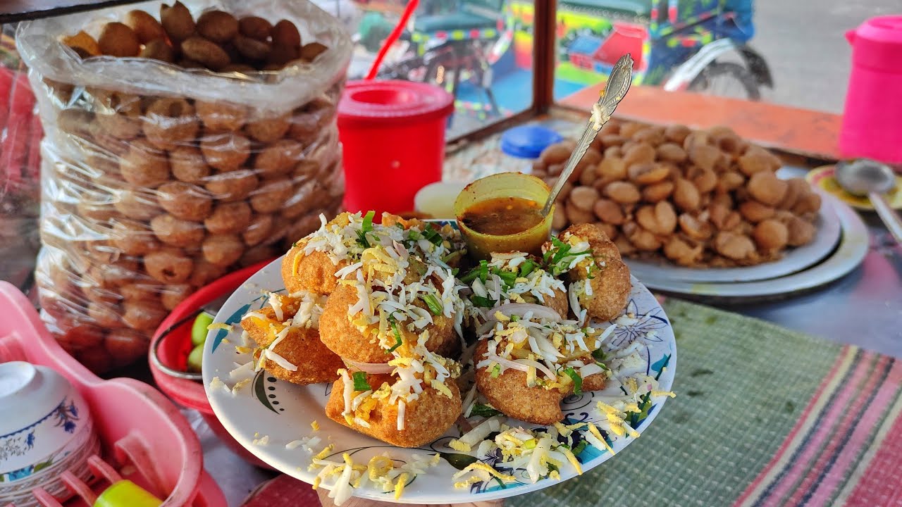 Fuchka king - Eating tasty Fuchka | Bangladeshi street food - YouTube
