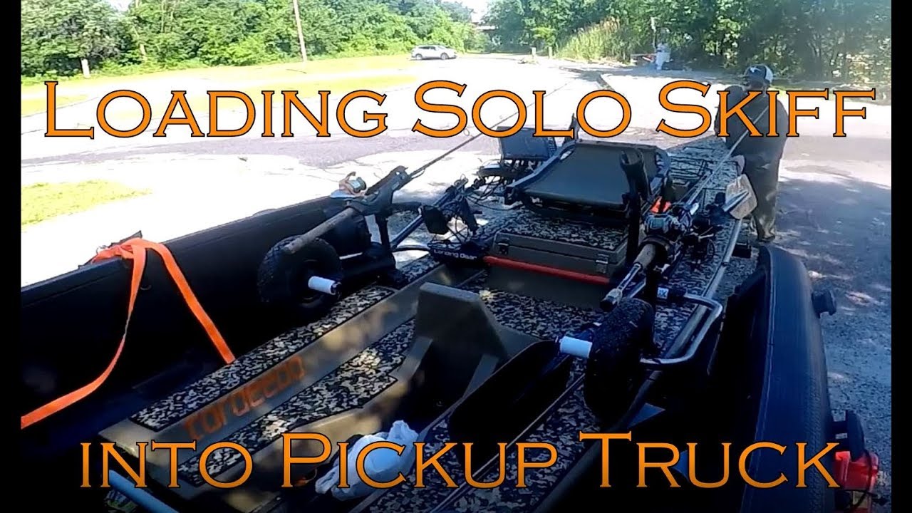 How to Load a Solo Skiff into a Pickup Truck with Boonedox Landing Gear ...