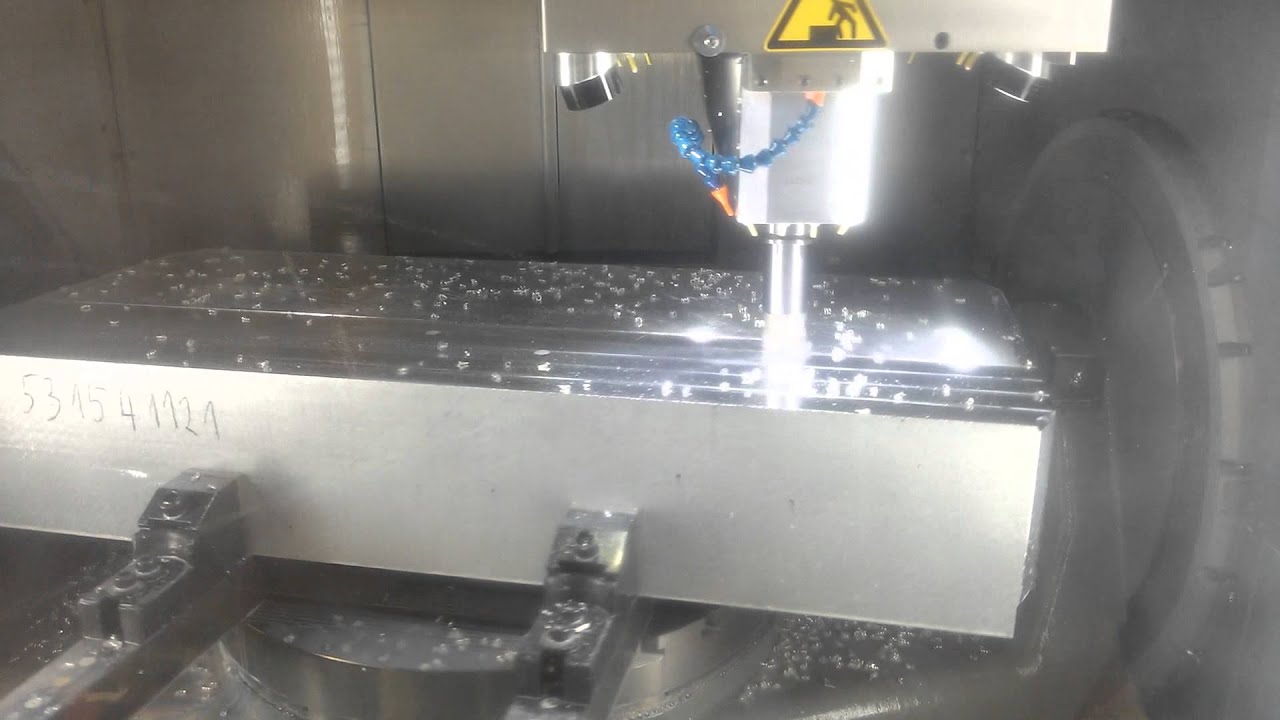 HERMLE C52/PowerMill - YouTube