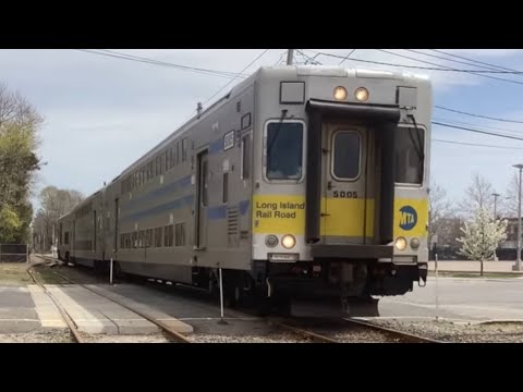 LIRR C3 Cab Car #5005 Leads Greenport Scoot Into Riverhead - YouTube