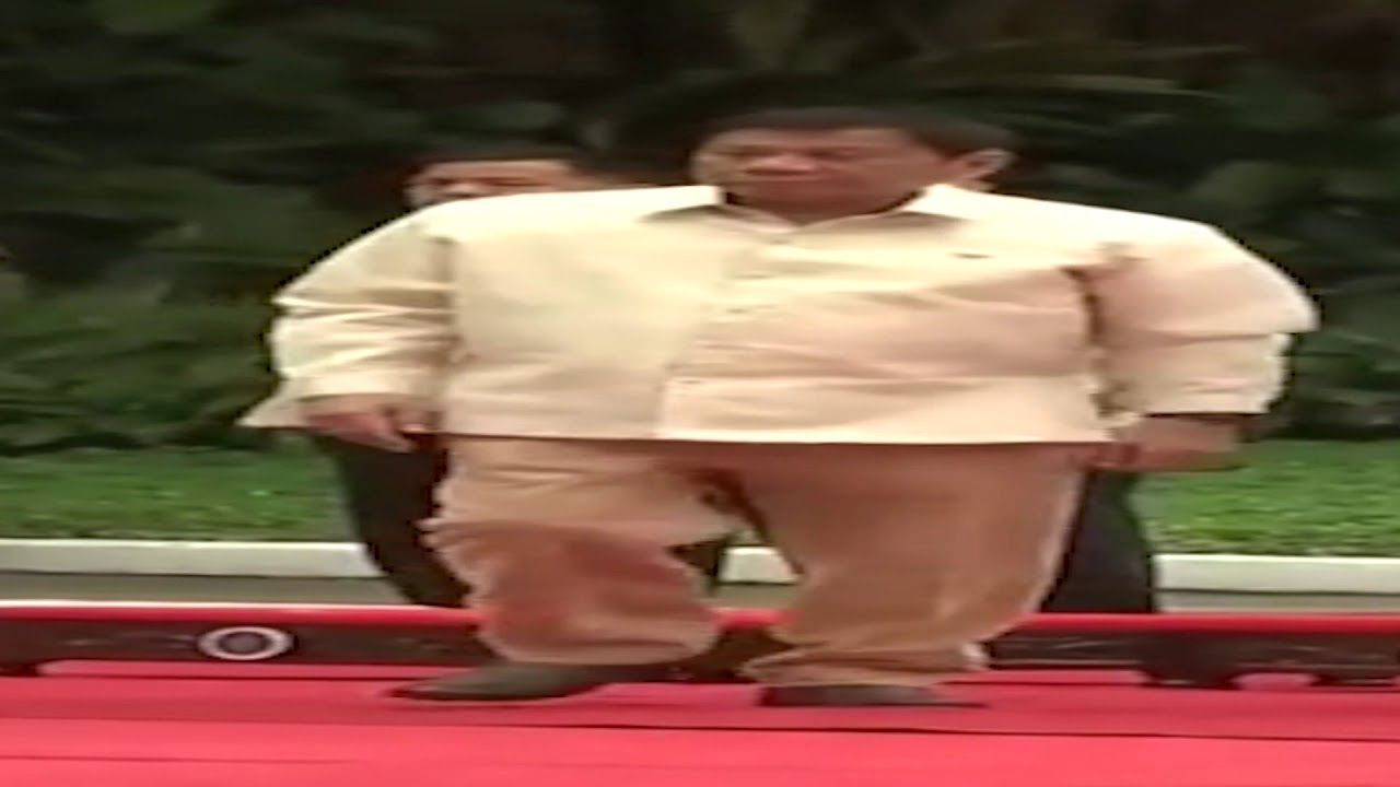 Wide Duterte Walking - YouTube