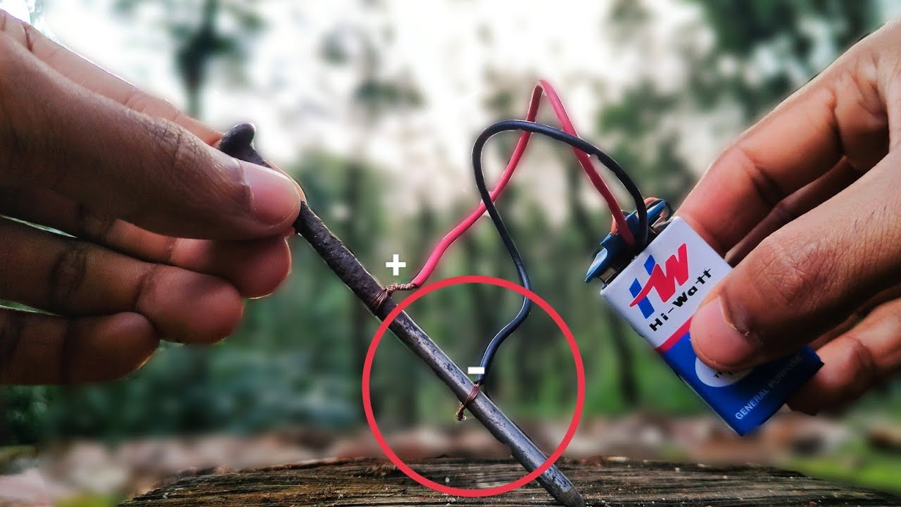 Cool battery trick || How to remove rust with battery - YouTube