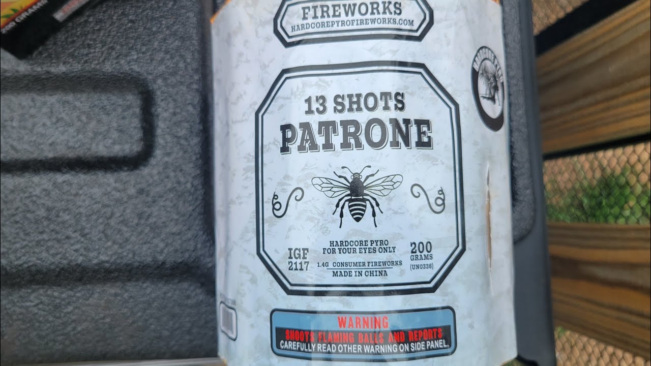 Patrons 200g 13 shot cake by Hardcore Pyro - YouTube