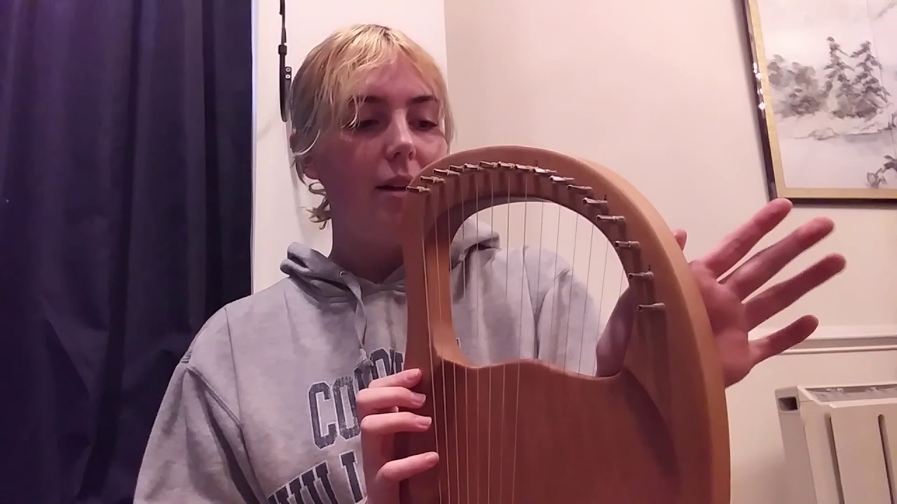 Lyre Handling - YouTube